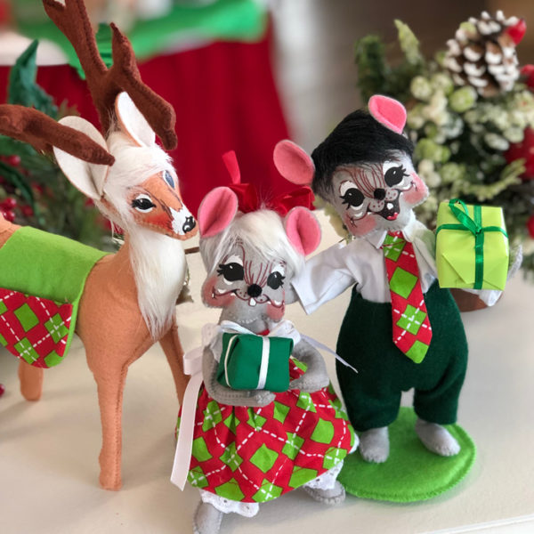 8in Cheery Reindeer - Annalee Dolls