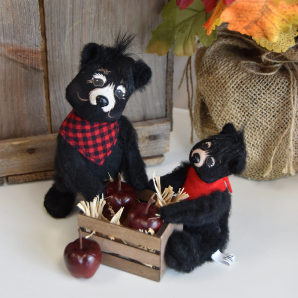 6in Apple Bandit Bears | Annalee Dolls Exclusive Collection
