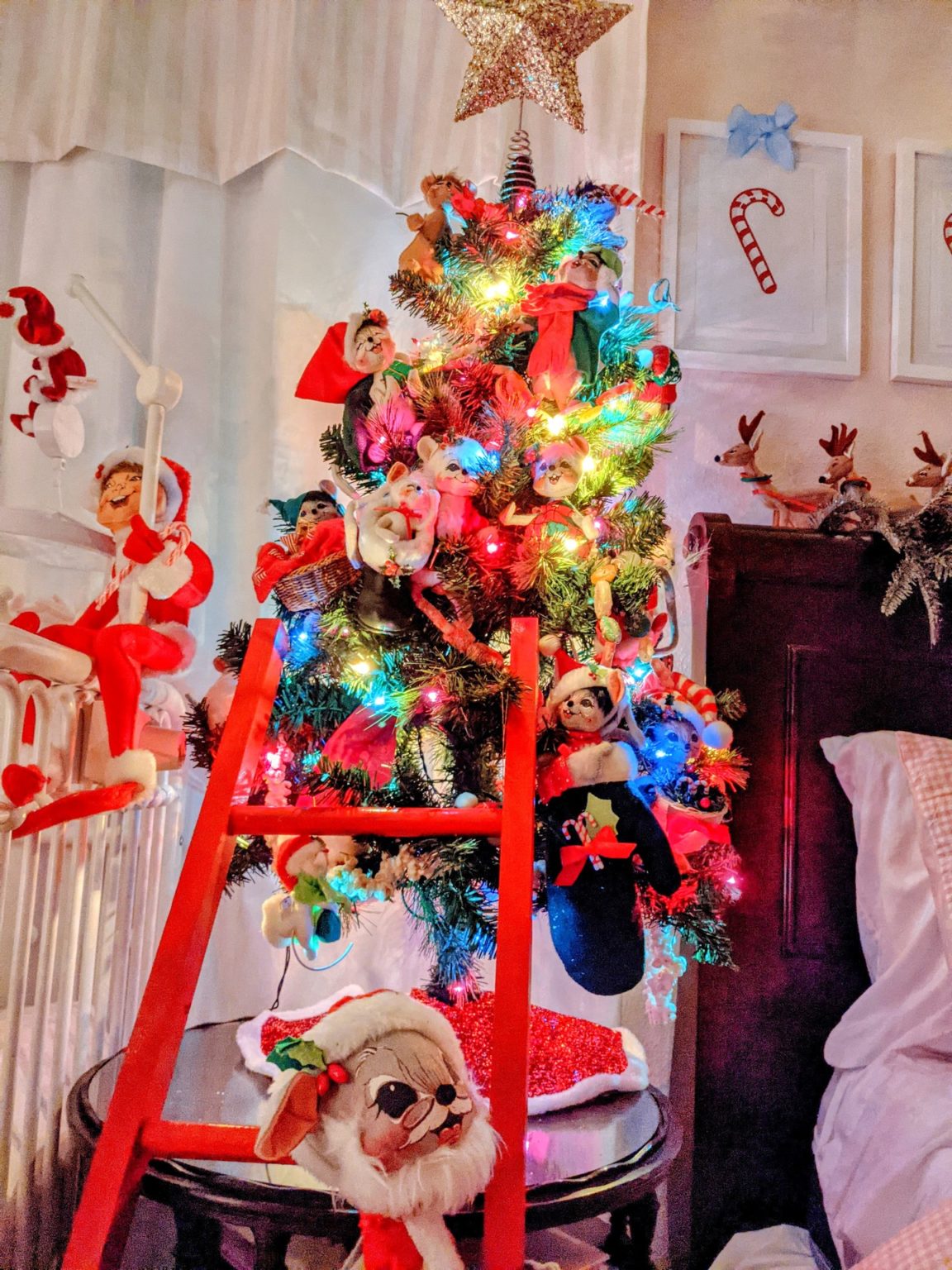 2020 Holiday Photo Contest Winners - Annalee Dolls