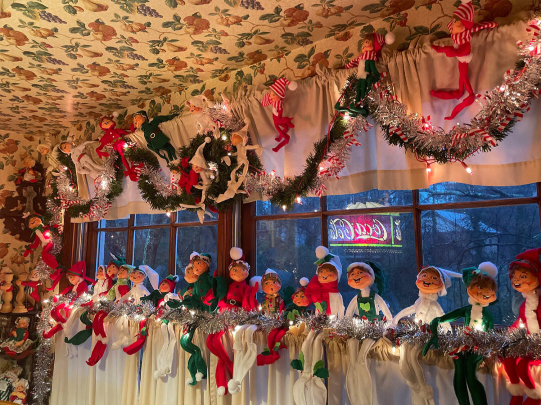 2021 Holiday Photo Contest Winners | Annalee Dolls