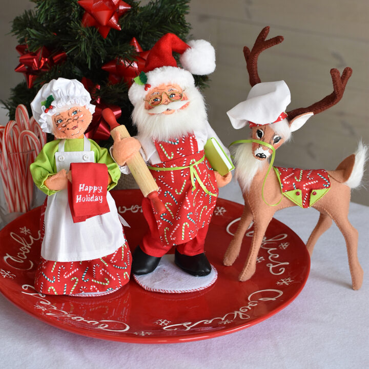 8in Holiday Sweets Reindeer - Annalee Dolls