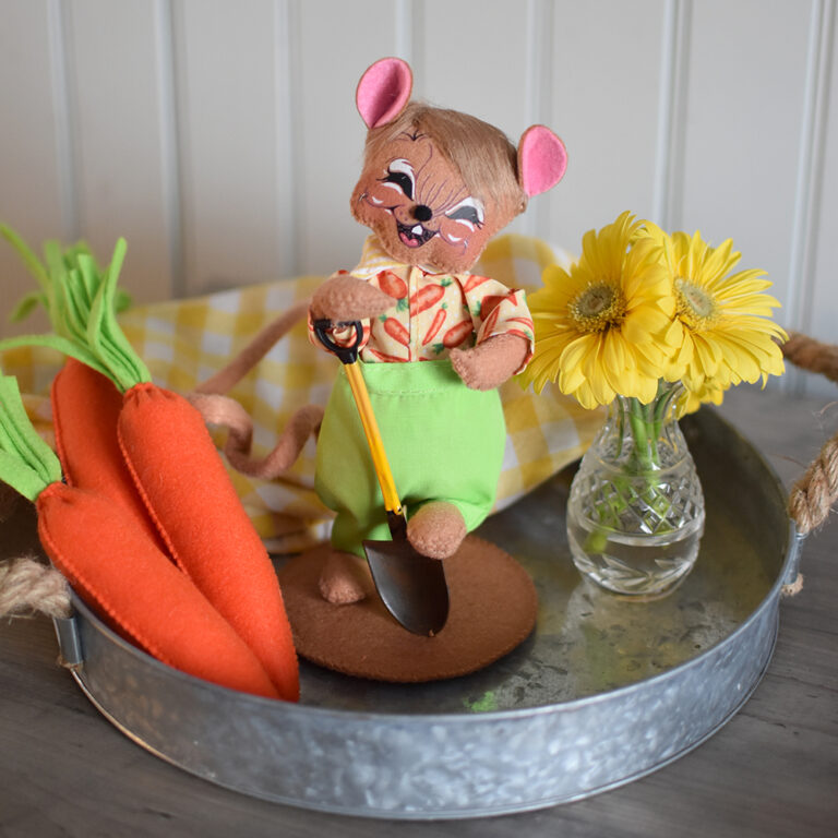 Annalee Dolls | Collectible Heartfelt Gifts and Decorations