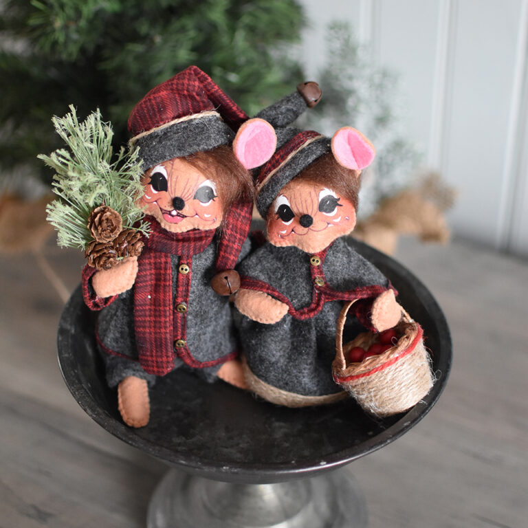 Annalee Dolls | Shop Our Collection by Type | Animals, Ornaments, & More