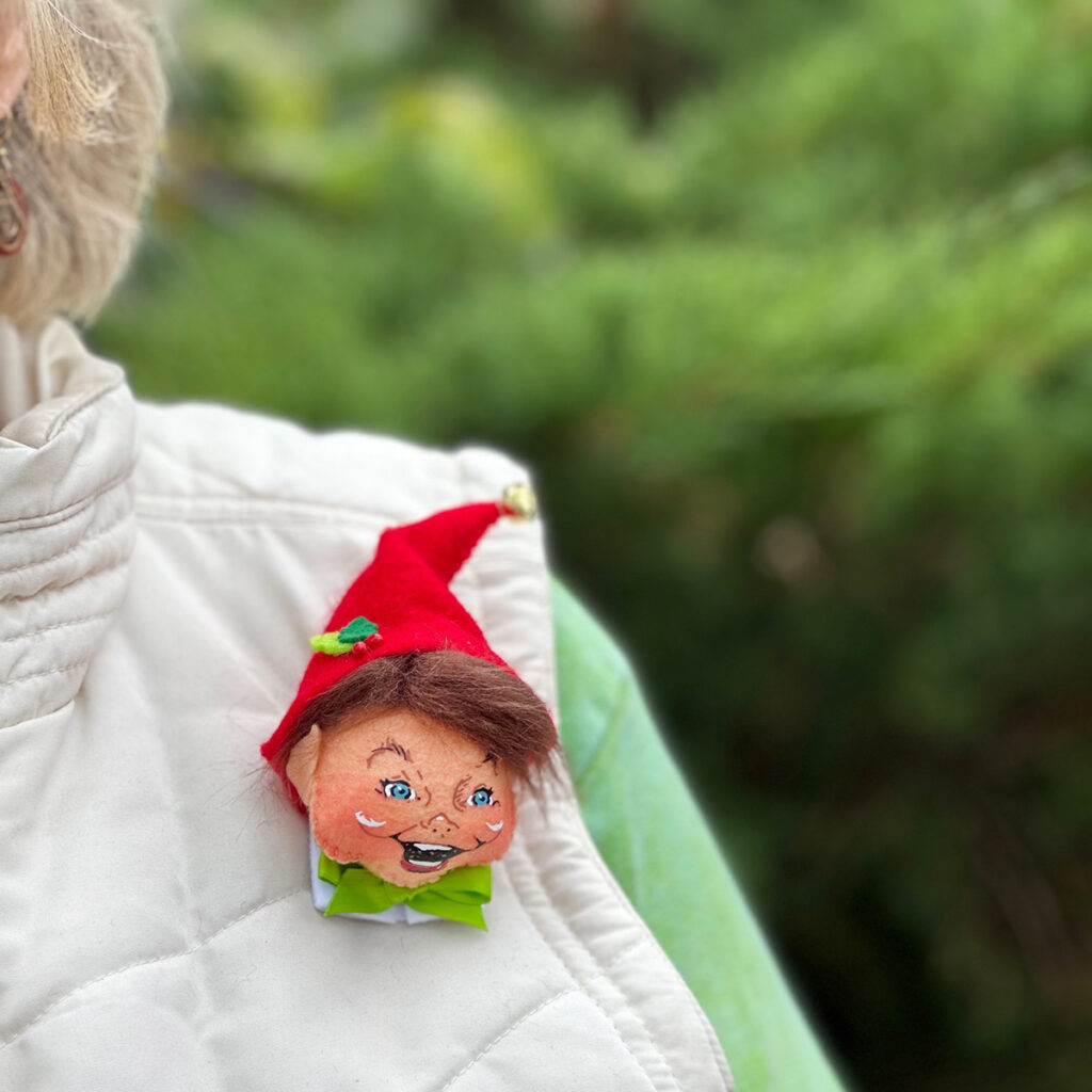 Jingles Elf Pin - Annalee Dolls