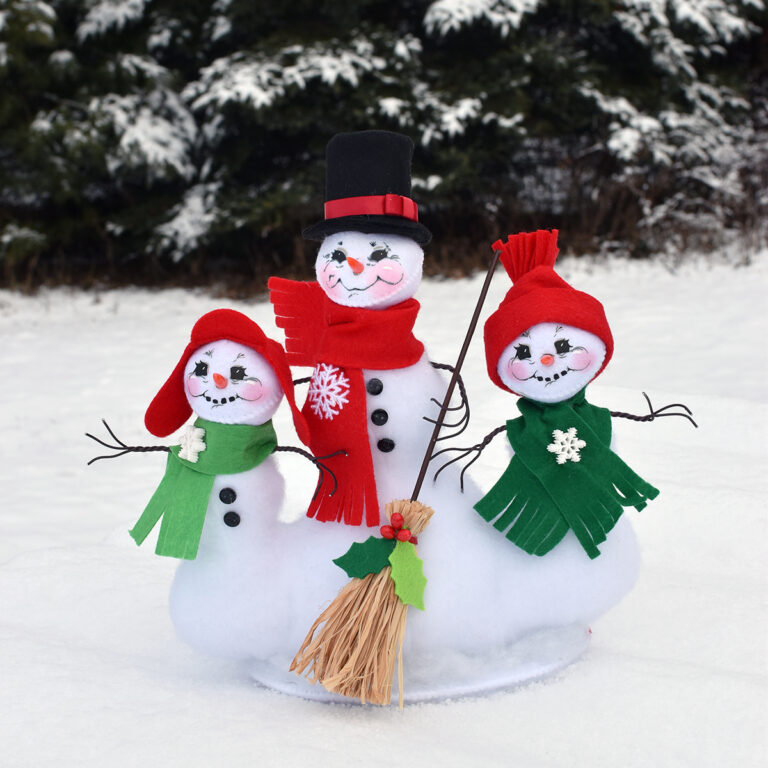 10in The Frosty Family - Annalee Dolls