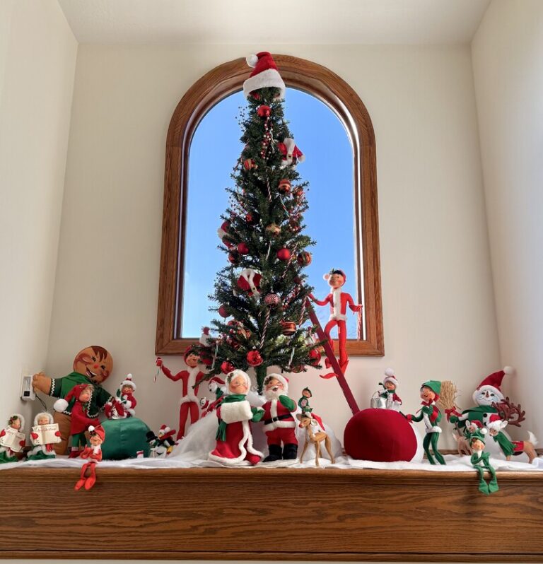 2025 Holiday Photo Contest Winners - Annalee Dolls