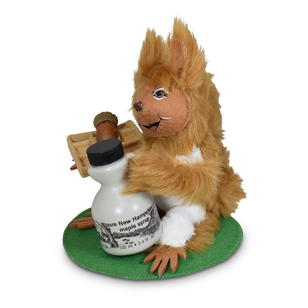 6in Maple the Red Squirrel - Annalee Dolls