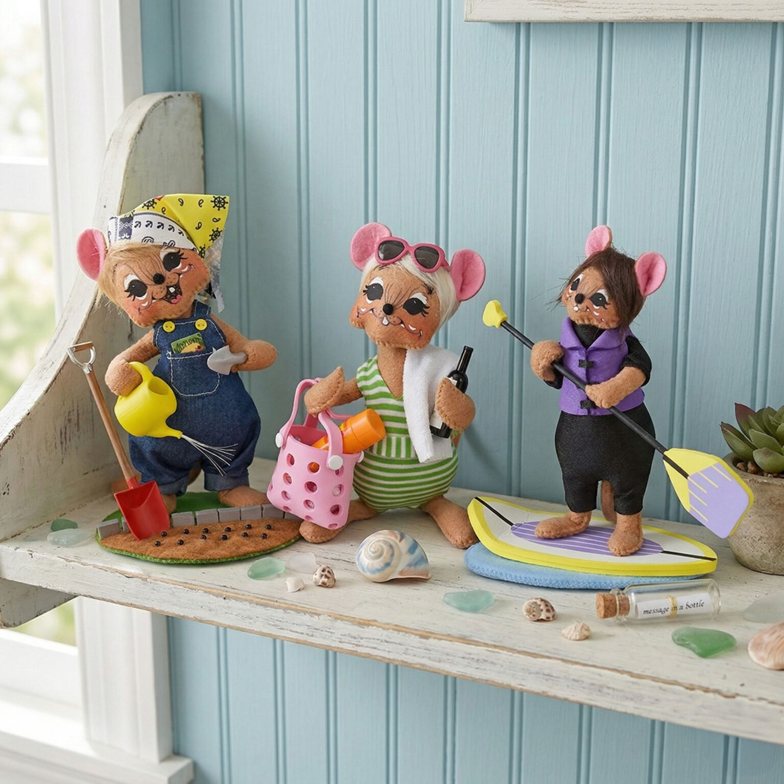Annalee Dolls | Shop Our Collection by Type | Animals, Ornaments, & More